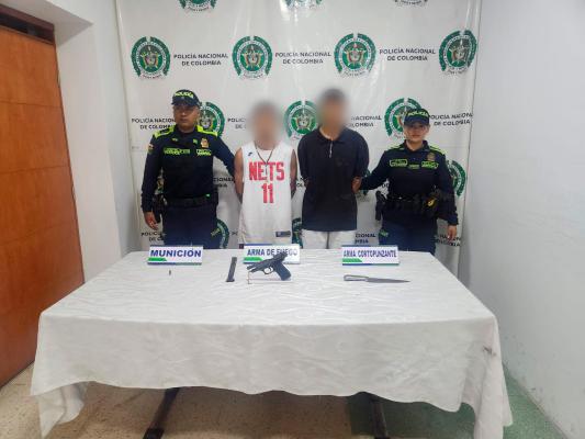 Capturado 'Cami' y 'Alex' por los delitos de amenaza, intimidación y fabricación, porte o ...